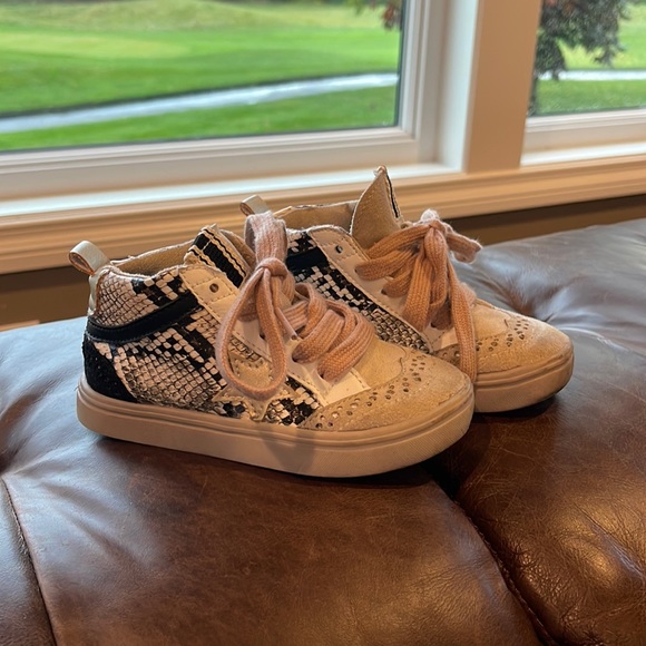 ShuShop | Shoes | Shu Shop Paulina Sneakers | Poshmark